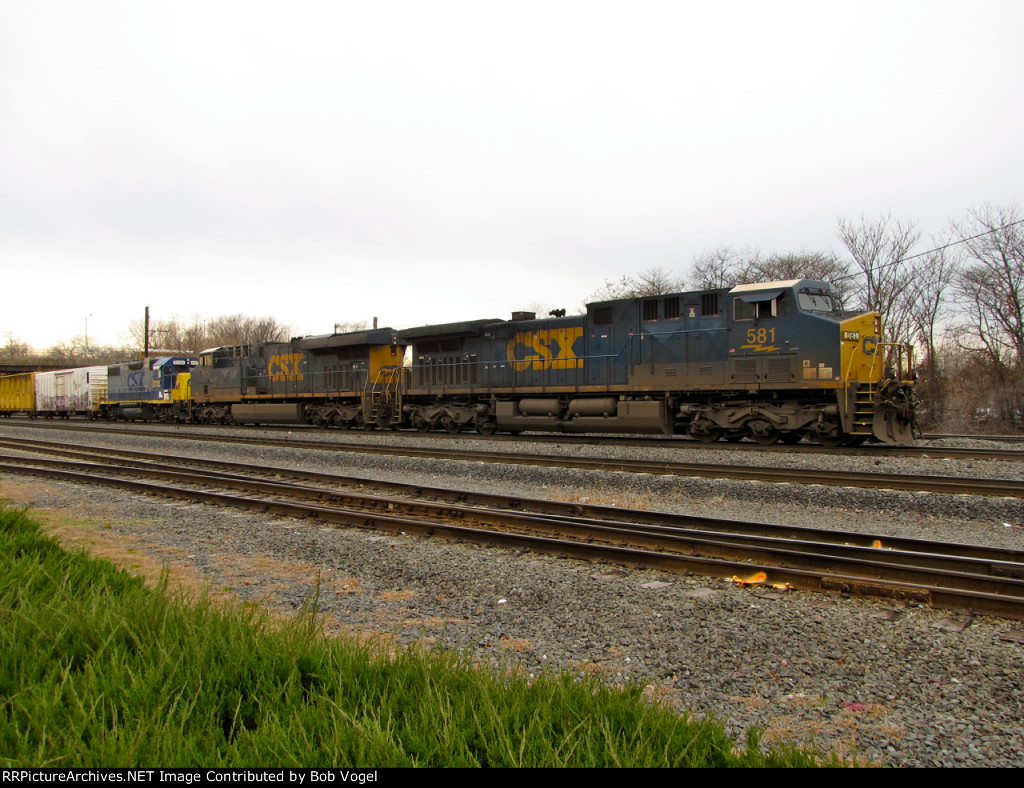 CSX 581, 815, and 2735